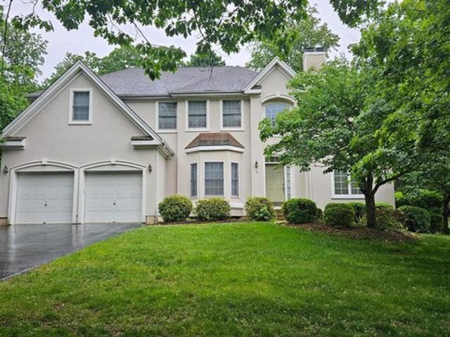 5 Jupiter Hills Ct, Skillman, NJ 08558