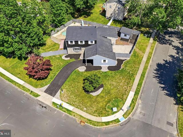 5 Jefferson Drive