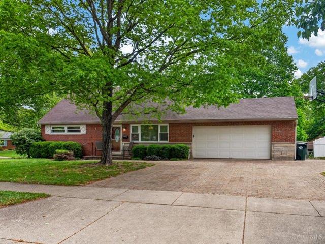 5 Jewel Ln, Greenhills, OH 45218