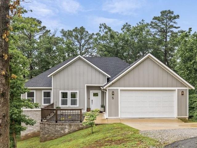 5 Kinver Ln, Bella Vista, AR 72714