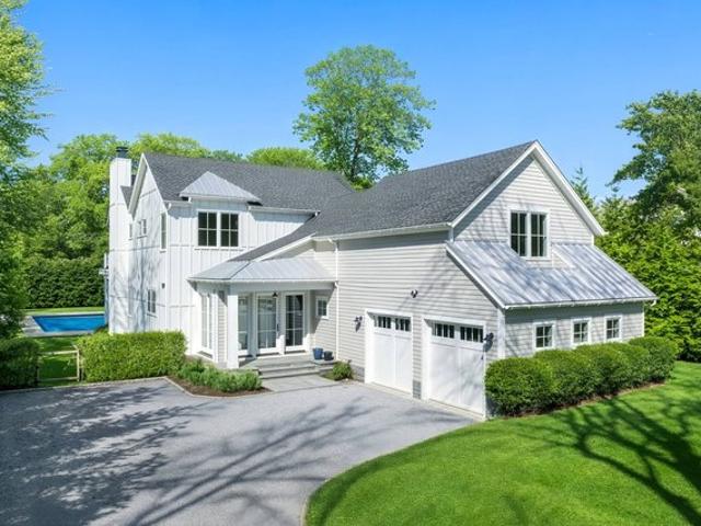 5 Knoll Rd, Southampton, NY 11968