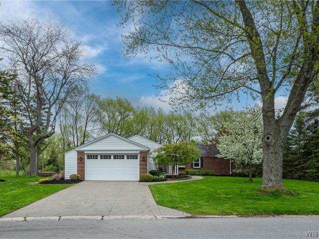 5 Knollwood Lane