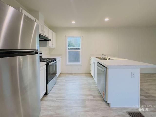 5 Kokanee Ln