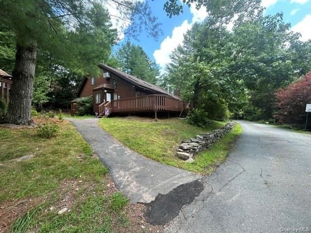 5 Lakeview Ter, Monticello, NY 12701