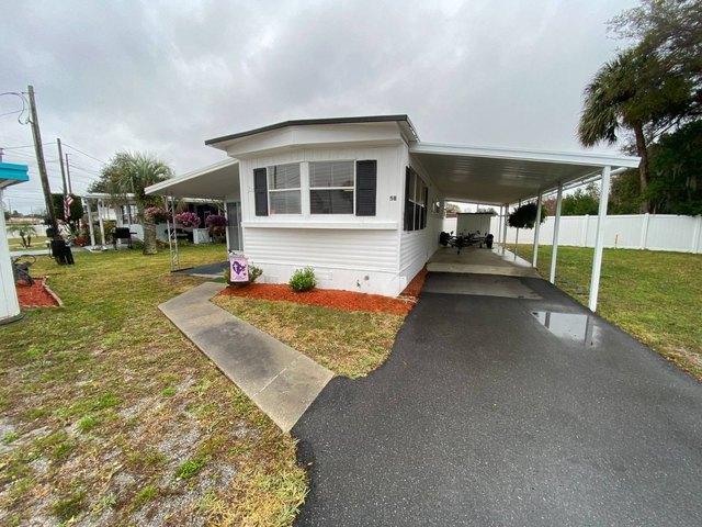 5 Lake Breeze Dr Unit B, Tavares, FL 32778