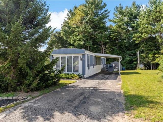 5 Lane E # F, Coventry, RI 02816