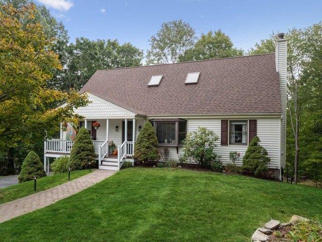 5 Larch Ct, Poughkeepsie, NY 12603