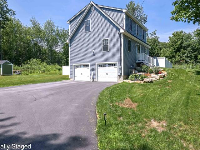 5 Laura Drive