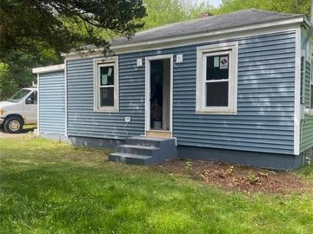 5 Lees Ln, Glocester, RI 02814