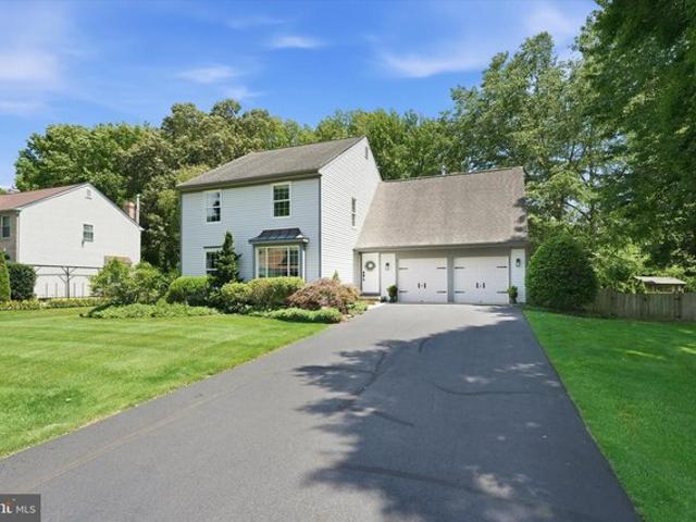 5 Linden Spring Ln, Bear, DE 19701