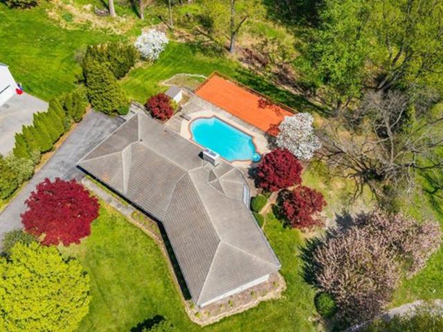 5 Lochview Ct, Lutherville Timonium, MD 21093
