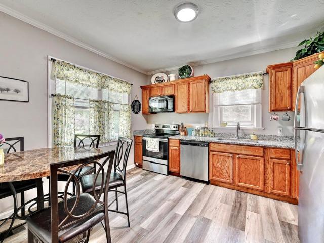 5 Locust Lane