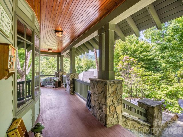 5 Longfellow Drive