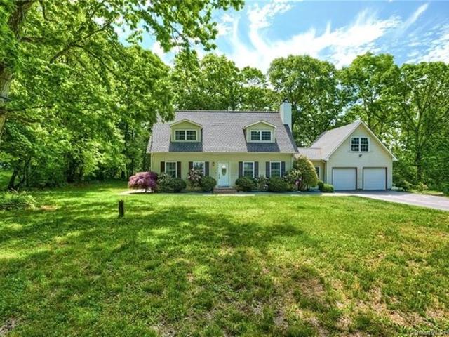 5 Lost Acres Rd, Norwich, CT 06360