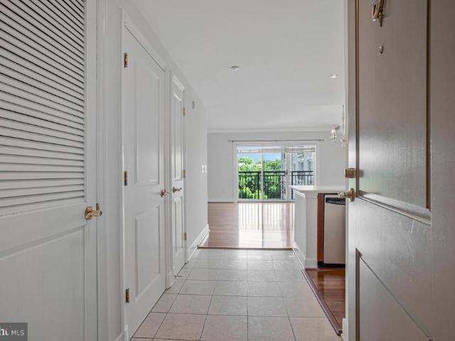 5 Park Place # 414