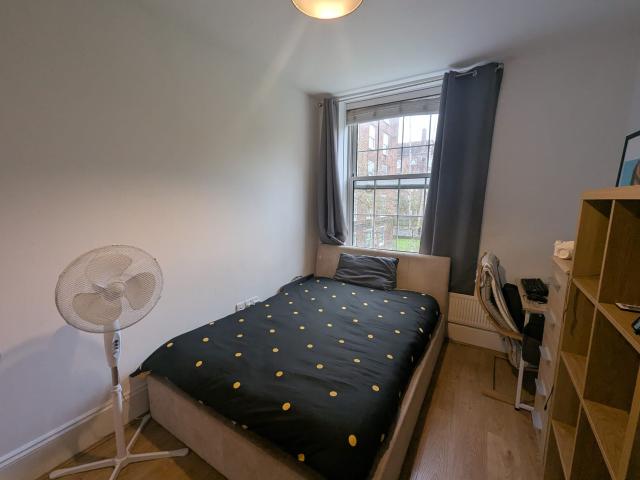 5 Pegwell House Room 3