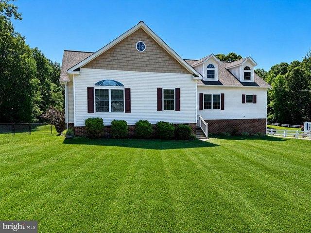 5 Perkins Ln, Stafford, VA 22554