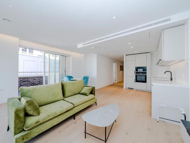 5 Peterborough house, 1 jubilee walk, London,WC1X 0BU