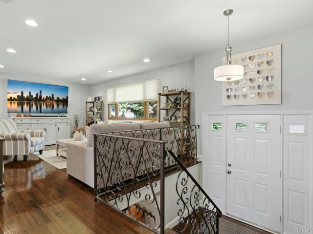 5 Pine Hill Lane