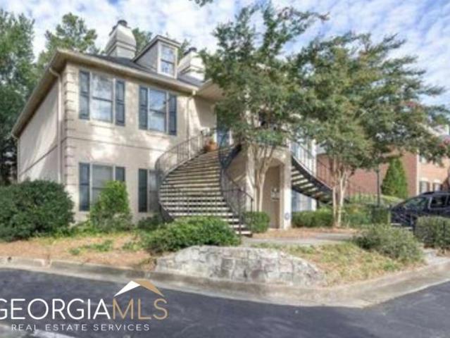 5 Plantation Dr NE #A, Atlanta, GA 30324