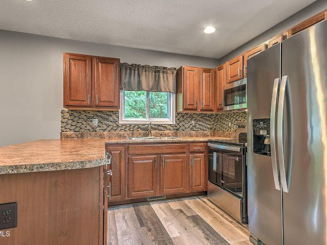 5 Poplar Wood Court
