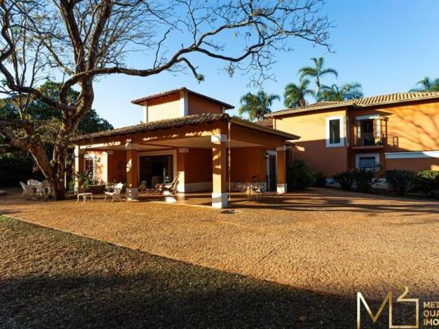 5 qTS SENDO 4 SUITES na Qd 17 do Park Way 61 99463 5151