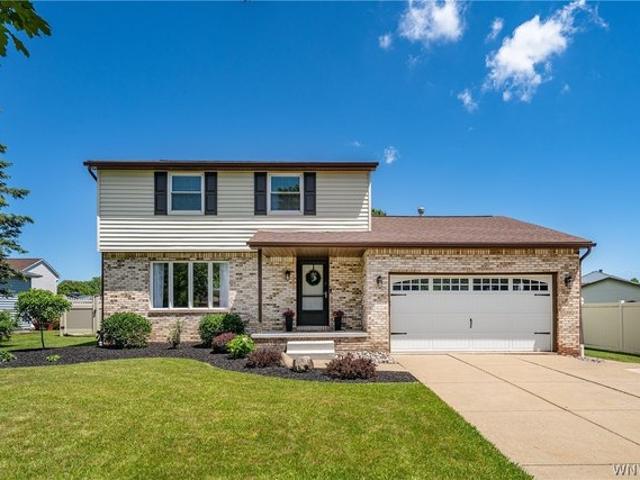 5 Quail Holw, Lancaster, NY 14086