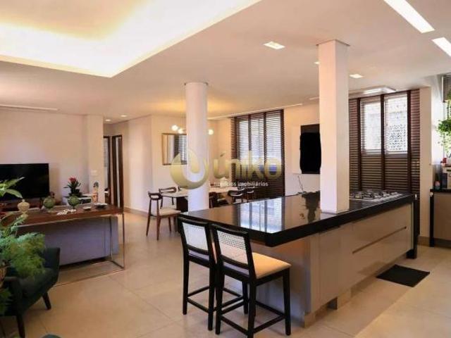 5 quartos, 2 suites, 2 vgs Santo Antônio