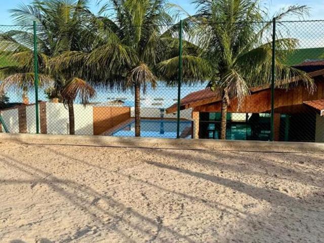 5 quartos, pé na areia, quadra de beach tennis e piscina