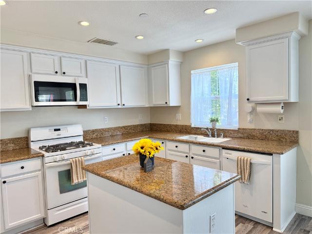 5 Quartz Ln, Ladera Ranch, CA 92694 | MLS #OC26141