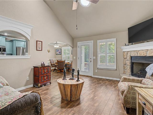5 Queensborough Drive