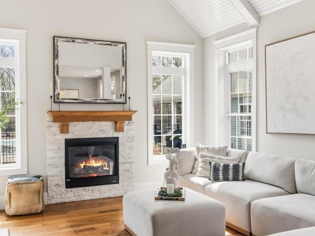 5 Ryan Farm Road