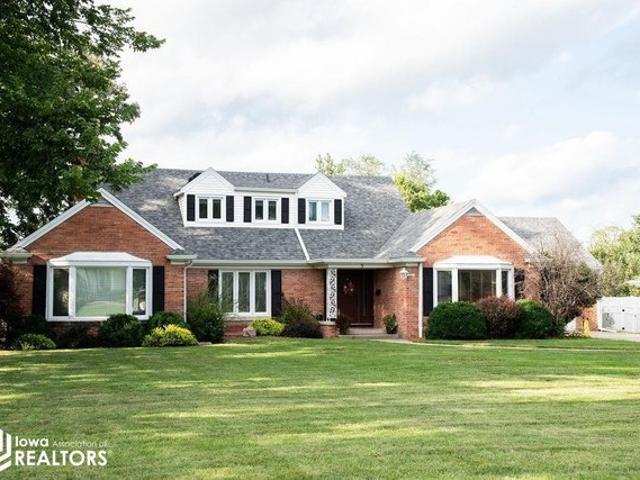 5 Raynan Dr, Ottumwa, IA 52501