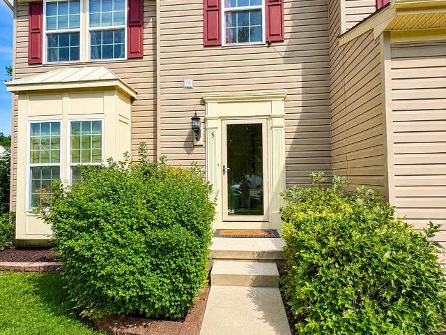 5 Renaissance Dr