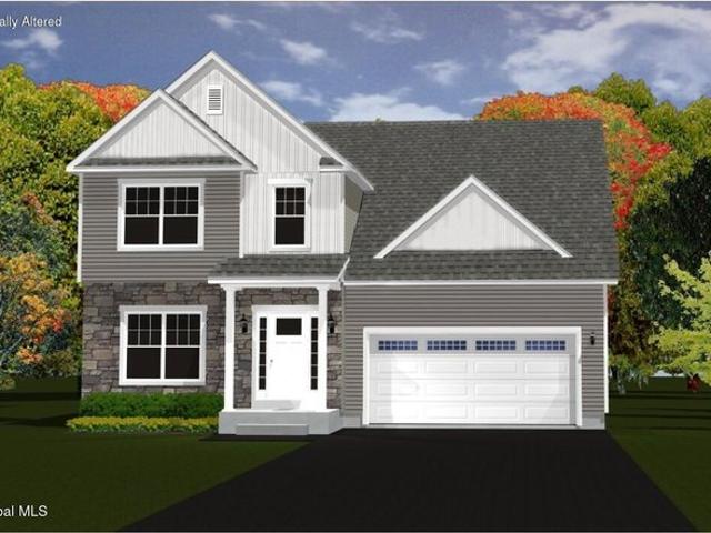 5 River Rock Dr, Milton, NY 12020