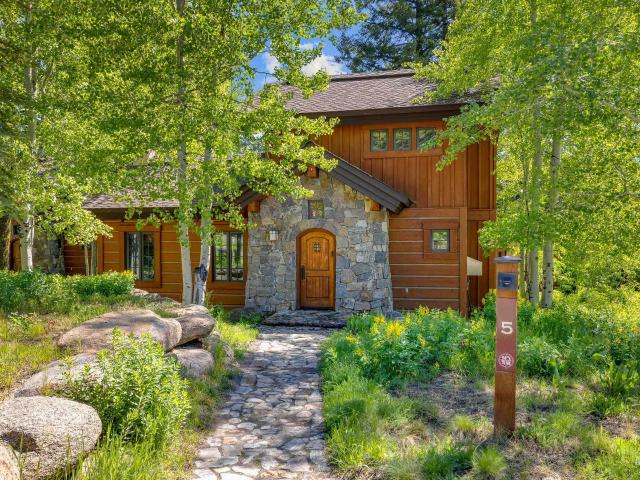 5 Rock Creek Court