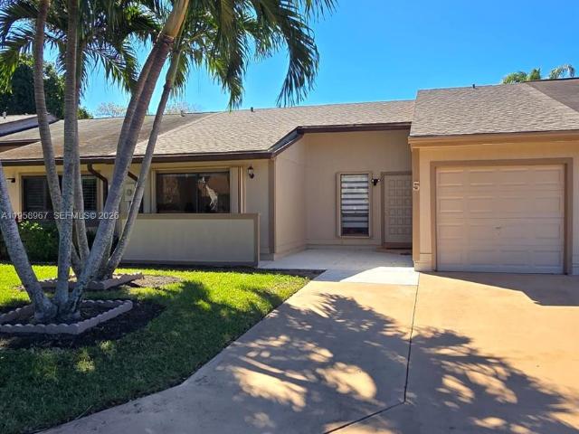 5 Rogart Cir, Boynton Beach, FL 33426 | MLS #A11958
