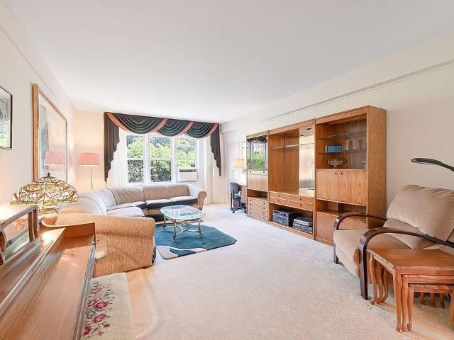5 room luxury Apartment for sale in Queens, United States