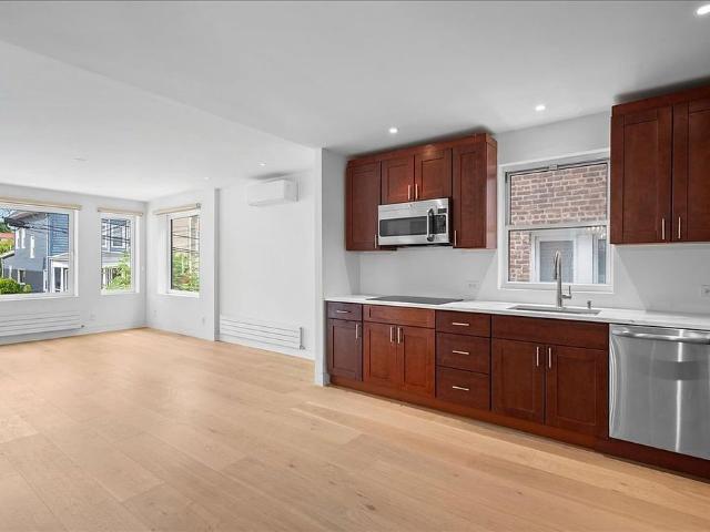 5 room luxury Detached House for rent in Bronxville, New York