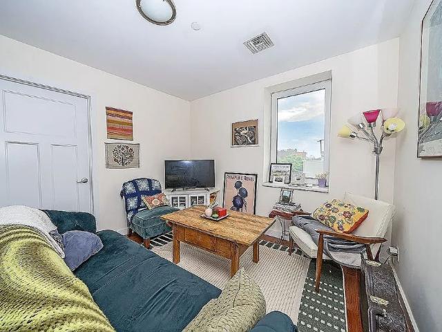 5 room luxury Flat for rent in 960 Willoughby Avenue, Brooklyn, Kings, New York