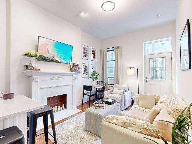 5 room luxury Townhouse for rent in 155 West 75th Street, New York