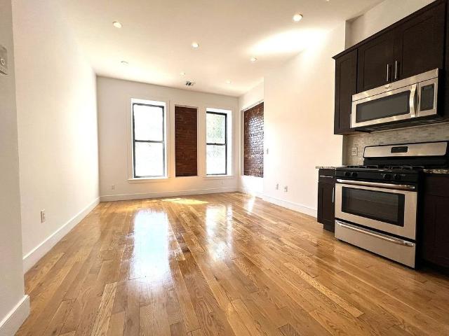 5 room luxury Villa for rent in Brooklyn, New York