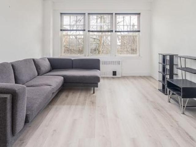 5 Roosevelt Pl #1C Montclair, NJ 07042
