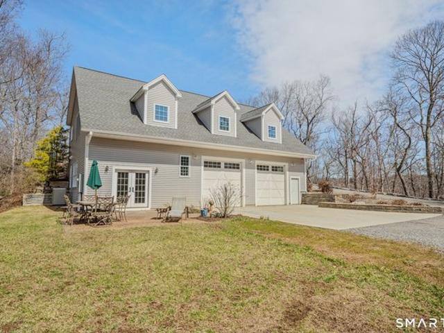 5 Rosewood Ln, Essex, CT 06442