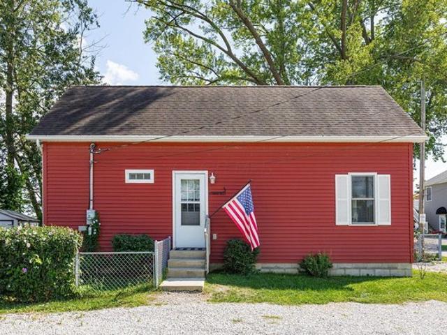 5 Rosebraugh Cir E, Buckeye Lake, OH 43008