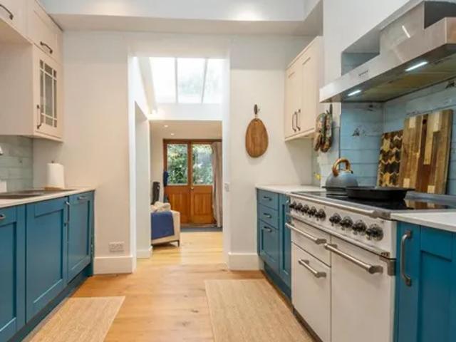 5 St Martin's Almshouses, London, NW1 0BD, United Kingdom | 4 bed townhouse for rent #165442171 | Rentberry