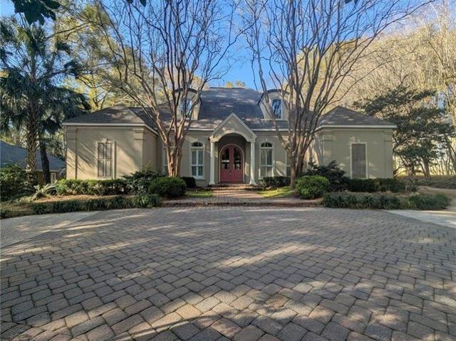 5 St Charles Pl, Daphne, AL 36526