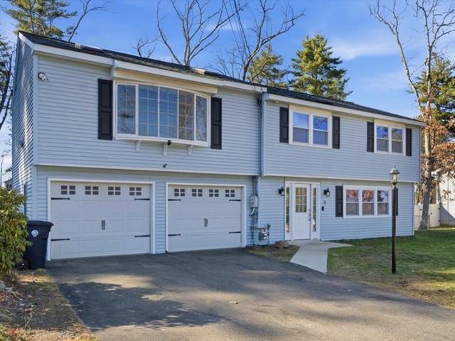 5 Stafford Rd, Nashua, NH 03062
