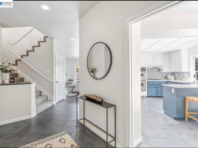 5 Stuart Pl