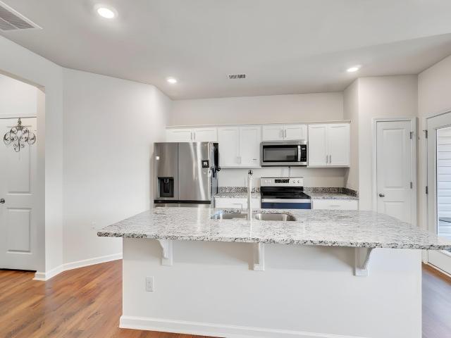 5 Sunriff Court